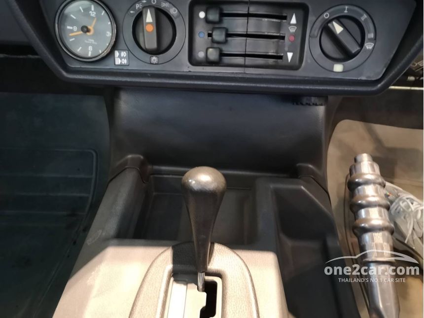 Mercedes-Benz G280 1988 W460 (ปี 79-90) GE 2.7 เกียร์อัตโนมัติ สีขาว ...