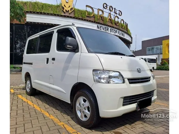 Jual Daihatsu Gran Max Mini Bus D Bekas di Indonesia Harga Murah ...