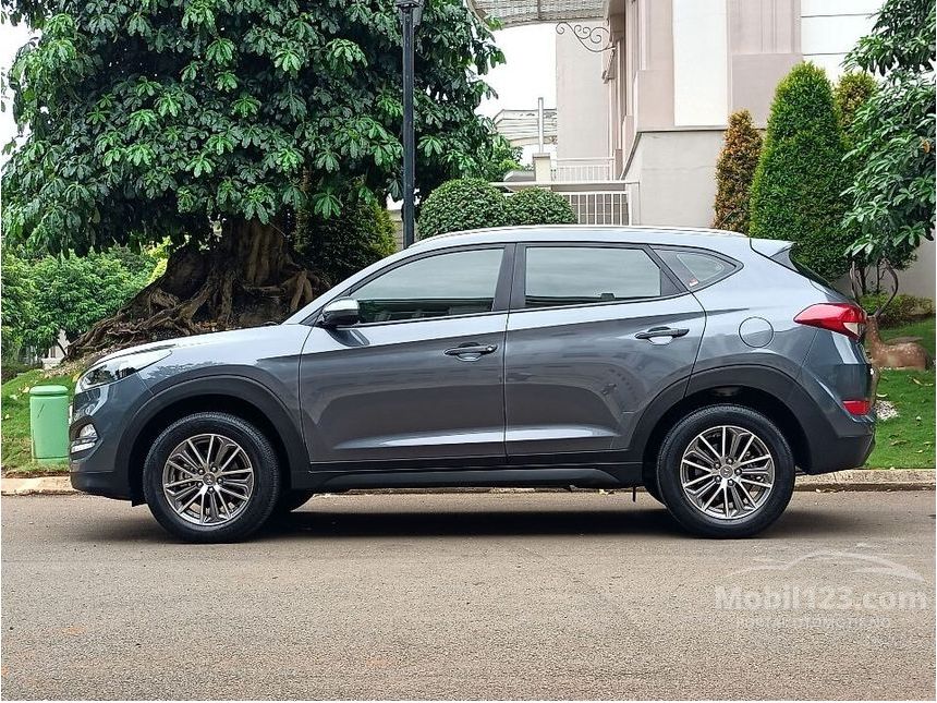 Jual Mobil Hyundai Tucson 2018 GLS 2.0 di Banten Automatic SUV Abu-abu ...