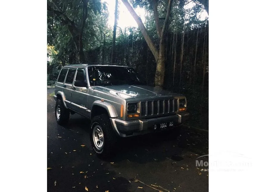 Jual Mobil Jeep Cherokee 1998 4.0 di Jawa Barat Automatic SUV Abu-abu ...