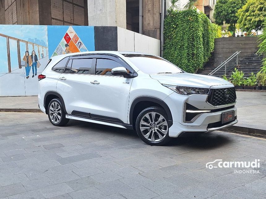 Jual Mobil Toyota Kijang Innova Zenix 2024 Q HV TSS Modellista 2.0 di ...