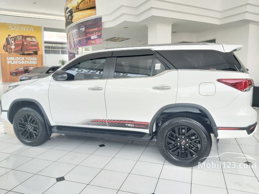 Jual Mobil Toyota Fortuner 2020 TRD 2.4 di Jawa Barat Automatic SUV ...