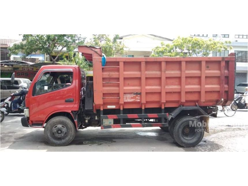 Jual Mobil Toyota Dyna 2011 4.0 di Jawa Timur Manual Trucks Merah Rp ...
