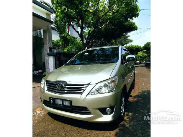 Jual Toyota Kijang Innova Solar Bekas di Indonesia Harga Kredit Murah ...