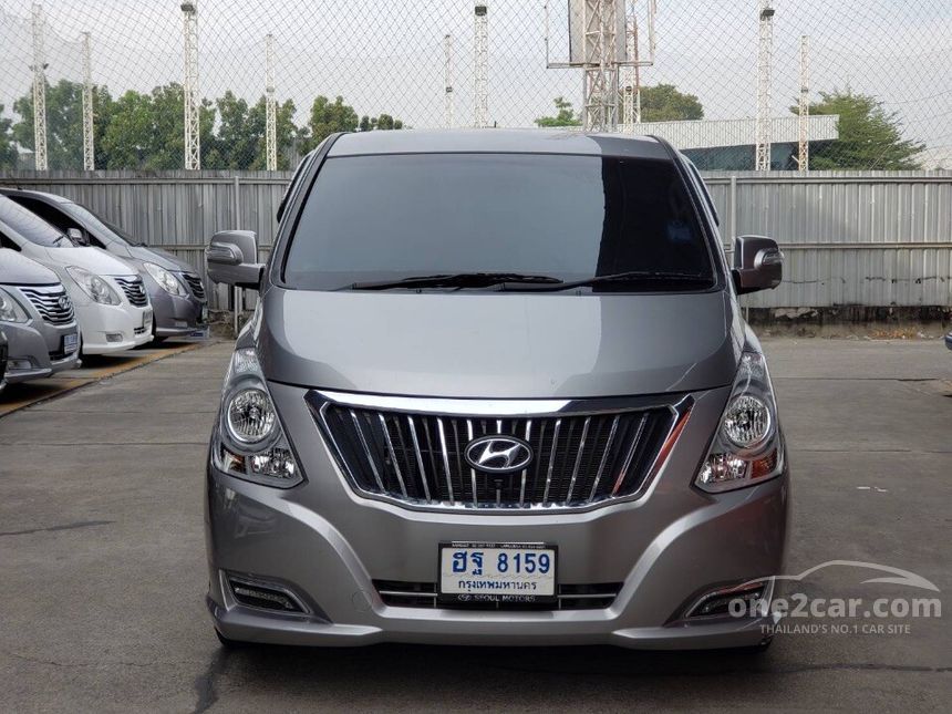 Hyundai H-1 2018 Deluxe 2.5 in กรุงเทพและปริมณฑล Automatic Van สีเงิน ...