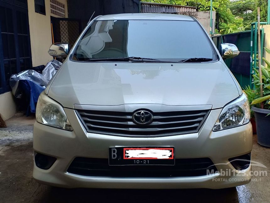 Jual Mobil Toyota Kijang Innova 2011 E 2.0 di DKI Jakarta Automatic MPV ...