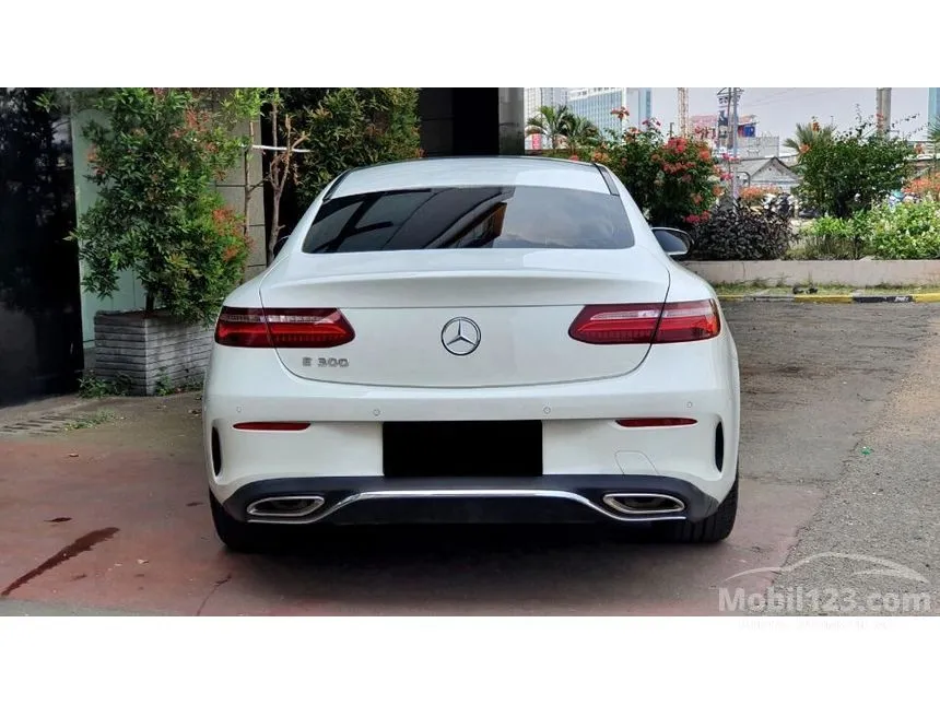 Jual Mobil Mercedes-Benz E300 2019 AMG Line 2.0 di DKI Jakarta ...