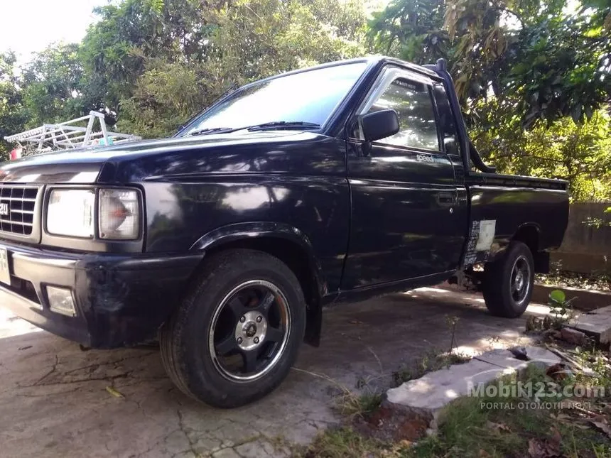 Jual Mobil Isuzu Pickup 2000 Standard 2.5 di Jawa Timur Manual Pick-up ...