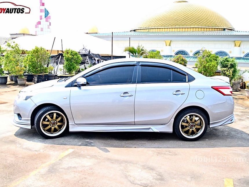 Jual Mobil Toyota Limo 2013 1.5 Manual 1.5 di DKI Jakarta Manual Sedan ...