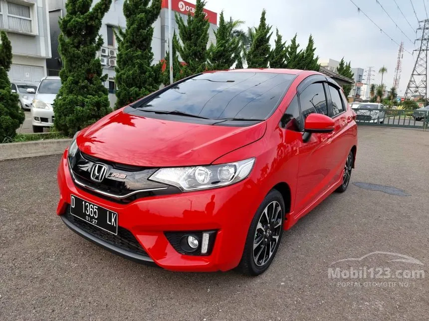 Jual Mobil Honda Jazz 2017 RS 1.5 di Jawa Barat Automatic Hatchback ...