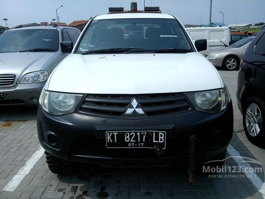 Jual Mobil Mitsubishi Strada 2012 HDX 2.8 di DKI Jakarta Manual Double ...