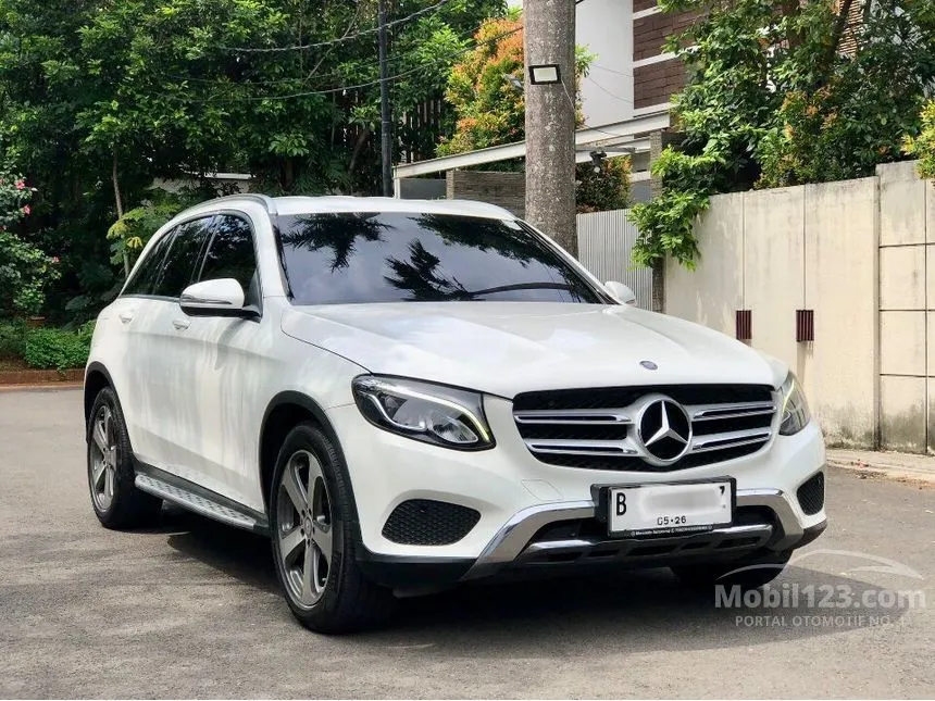 Jual Mobil Mercedes-Benz GLC250 2016 Exclusive 4MATIC 2.0 di DKI ...