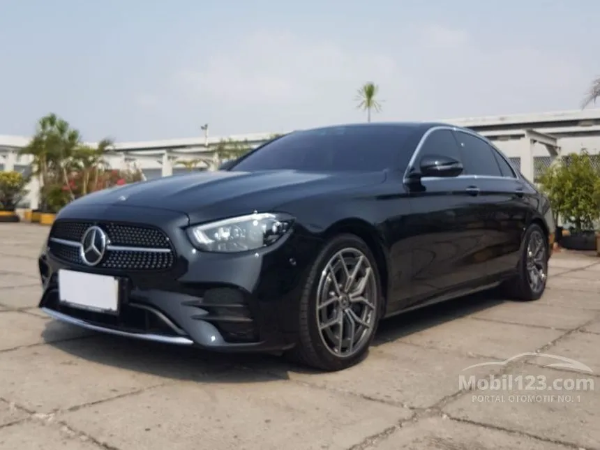 Jual Mobil Mercedes-Benz E300 2022 AMG Line 2.0 di DKI Jakarta ...