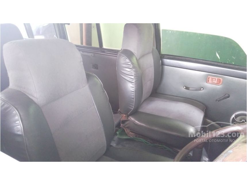 Jual Mobil Daihatsu Zebra 1988 1.0 di Jawa Timur Manual Minibus Abu-abu ...