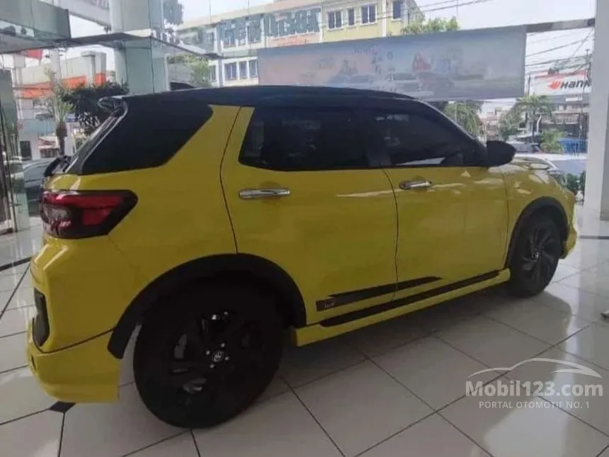 Jual Mobil Toyota Raize 2022 GR Sport 1.0 di Bali Automatic Wagon ...