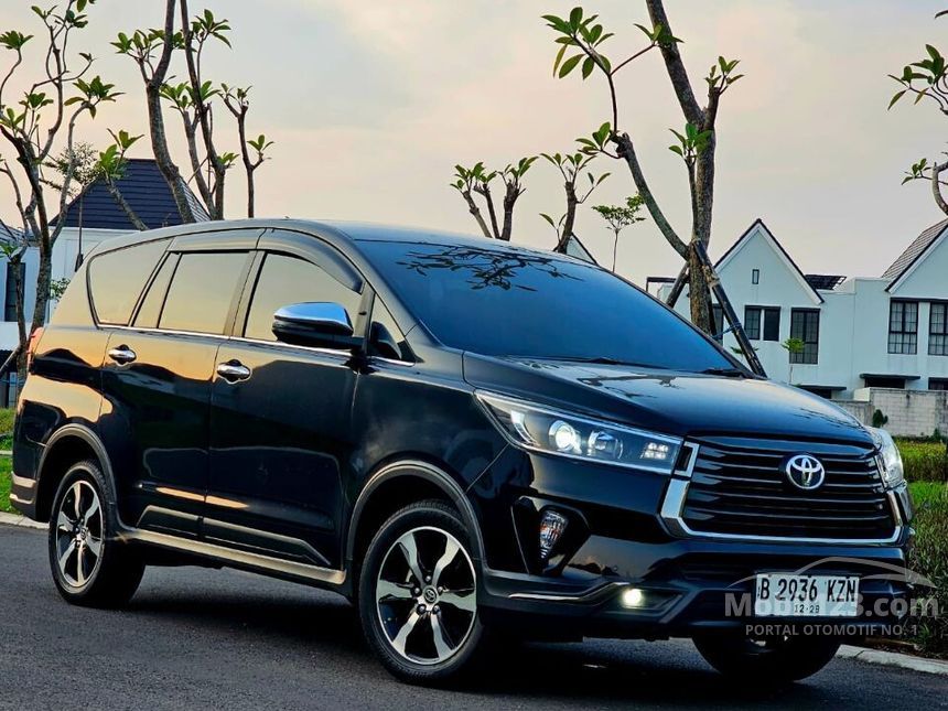 Jual Mobil Toyota Kijang Innova 2021 Venturer 50th Anniversary Edition ...