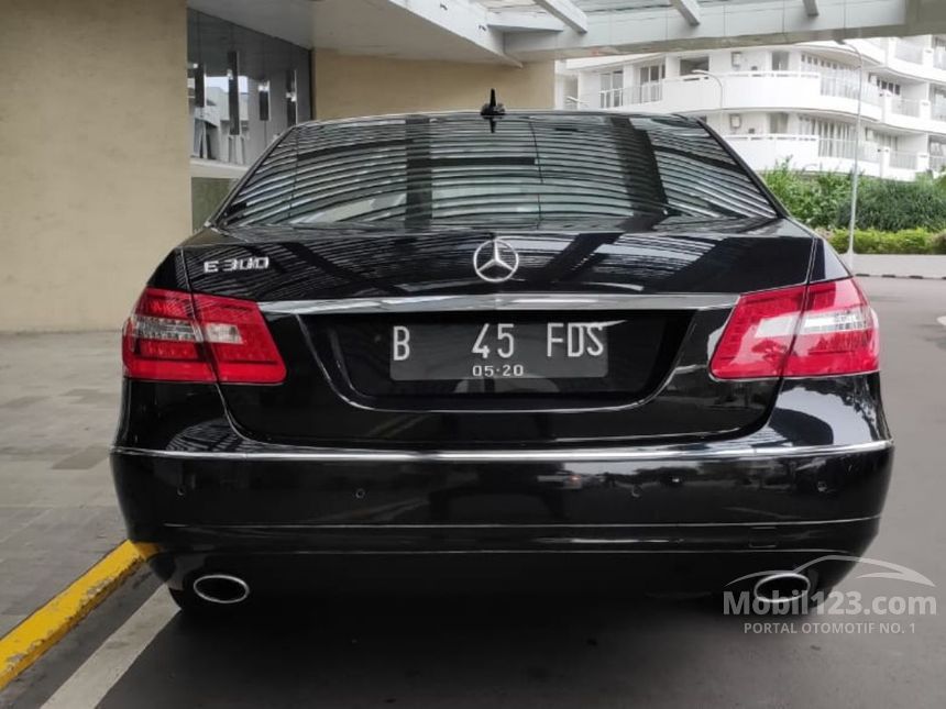 Jual Mobil Mercedes-Benz E300 2011 Avantgarde AMG 3.0 di DKI Jakarta ...