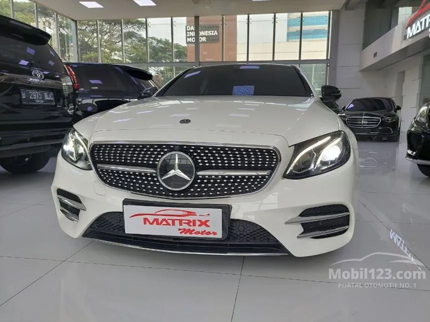 Jual Mobil Mercedes-Benz E300 2017 AMG Line 2.0 di DKI Jakarta ...