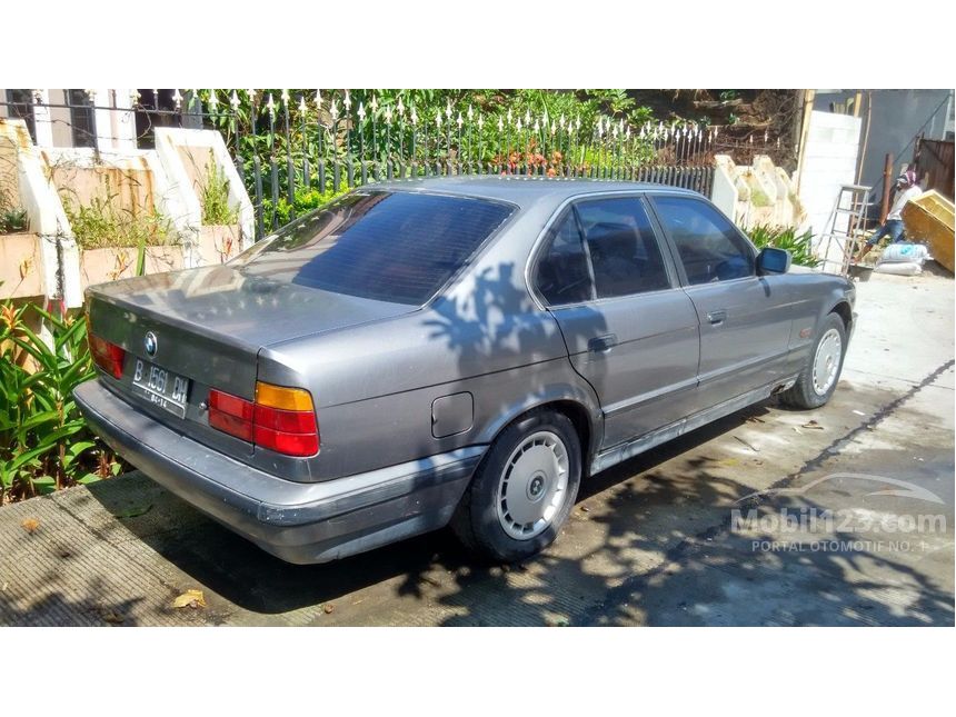 Jual Mobil BMW 520i 1993 E34 2.0 Manual 2.0 di DKI Jakarta Manual Sedan Abu-abu Rp 22.000.000 ...