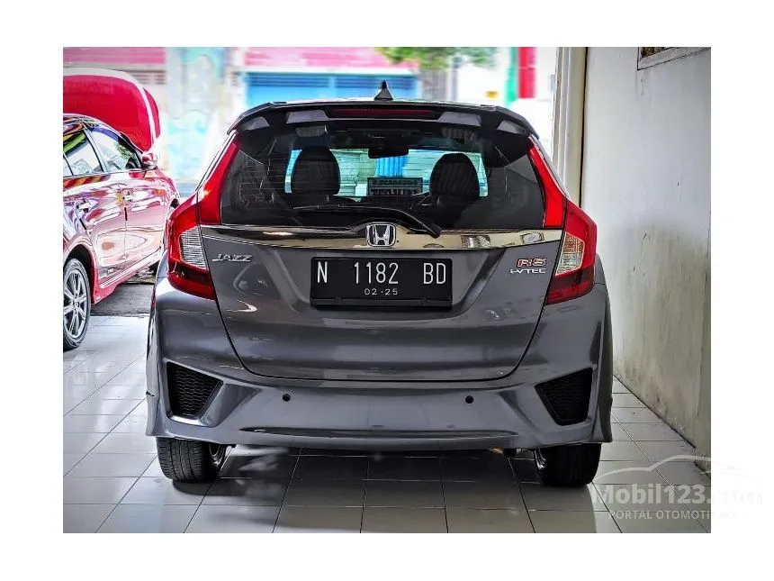 Jual Mobil Honda Jazz 2014 RS 1.5 di Jawa Timur Manual Hatchback Abu ...