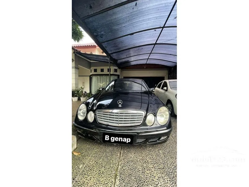 Jual Mobil Mercedes-Benz E260 2004 E260 2.6 di Banten Automatic Sedan Hitam Rp 135.000.000 ...