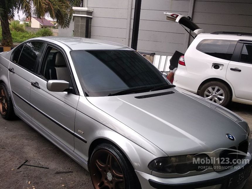 Jual Mobil BMW 318i 2000 E46 1.9 di Jawa Barat Automatic Sedan Silver ...
