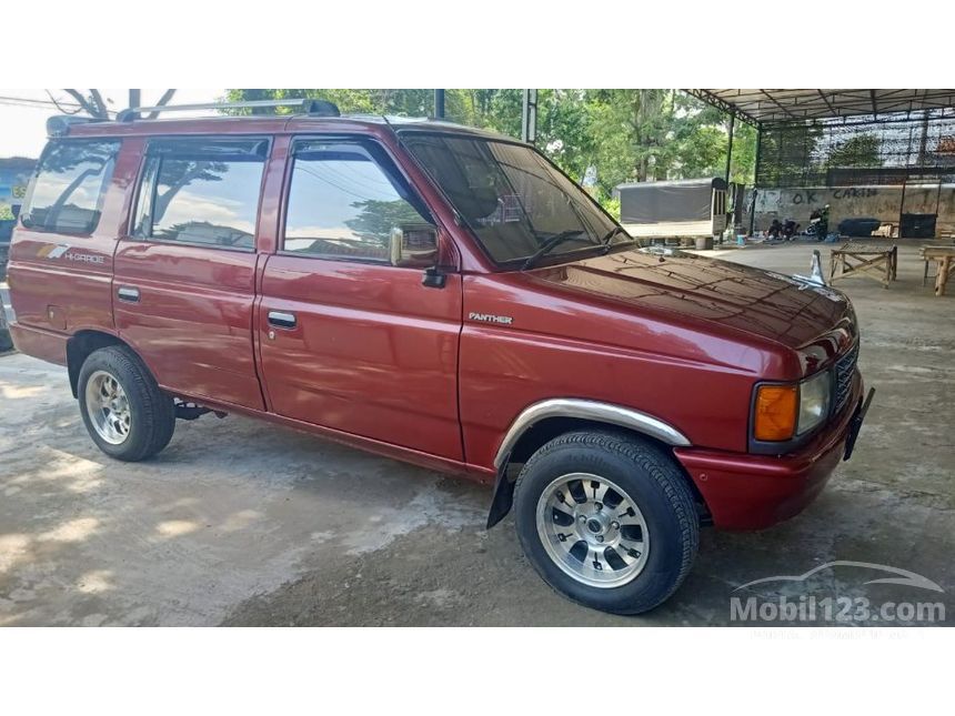 Jual Mobil Isuzu Panther 1995 TBR 52 Chassis Panjang 2.2 di Jawa Timur ...