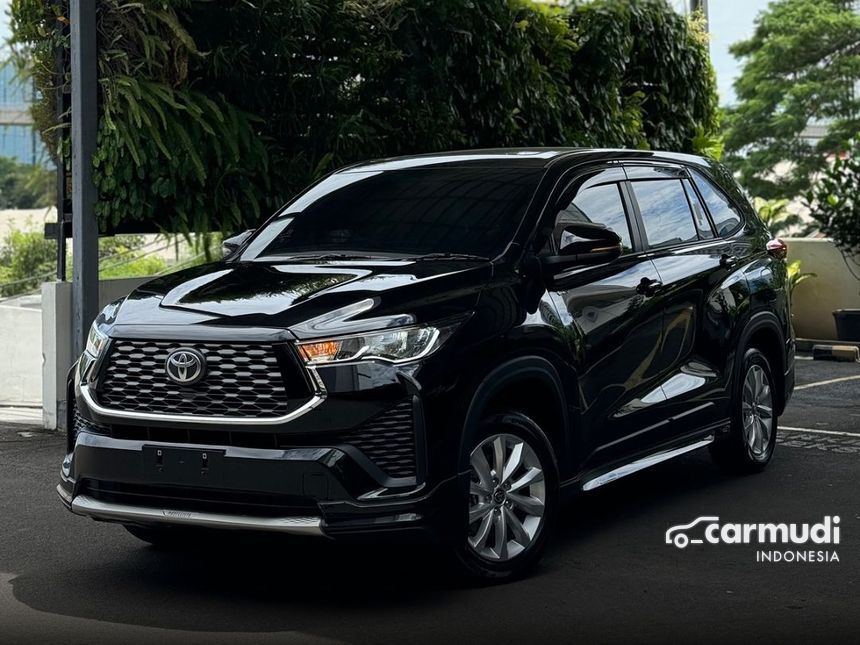 Toyota Kijang Innova Zenix 2025 V HV Modellista (Non Premium Color) 2.0 ...