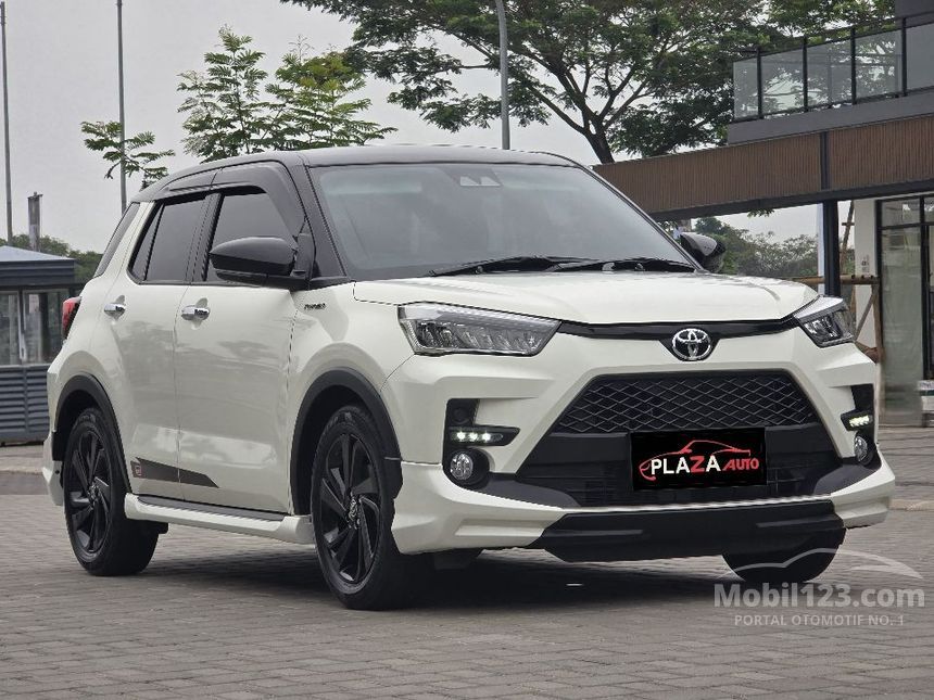 Jual Mobil Toyota Raize 2021 GR Sport TSS (2 Tone) 1.0 di DKI Jakarta ...