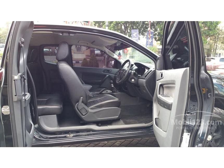 Jual Mobil Ford Ranger 2012 RAS 2.2 di Jawa Timur Manual Pick-up Hitam ...